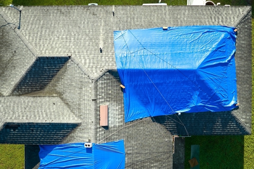 What to Know About Tarping a Roof